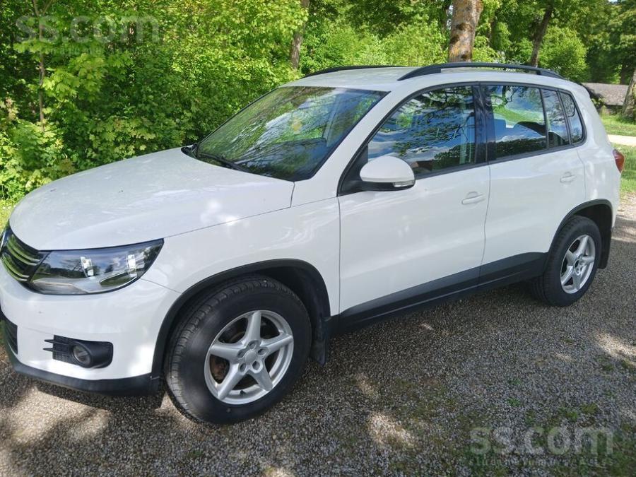 Balts Volkswagen Tiguan 2011 Tukums, ar dzinēja tilpumu 2.00 L un nobraukumu 147 tūkst. km par 6550 €, foto 4 vietnē AUTOMOTO.COM.LV