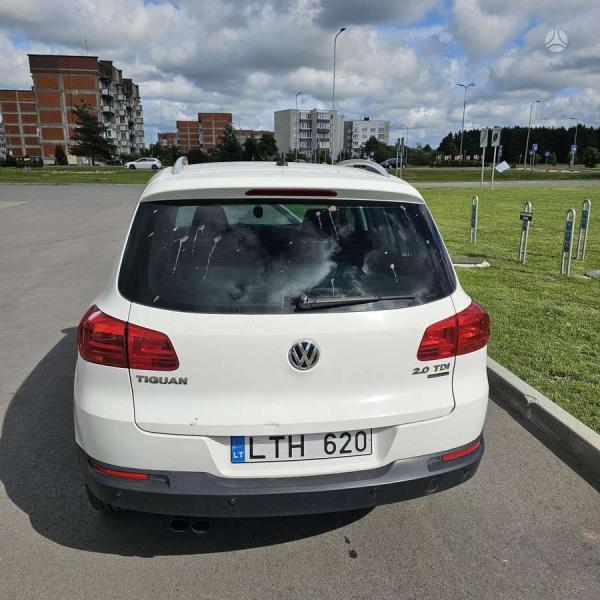 Balts Volkswagen Tiguan 2011 Gargždai, ar dzinēja tilpumu 2.00 L un nobraukumu 246 tūkst. km par 7777 €, foto 5 vietnē AUTOMOTO.COM.LV