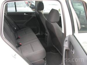Balts Volkswagen Tiguan 2011 Rīga, ar dzinēja tilpumu 2.00 L un nobraukumu 134 tūkst. km par 5750 €, foto 8 vietnē AUTOMOTO.COM.LV