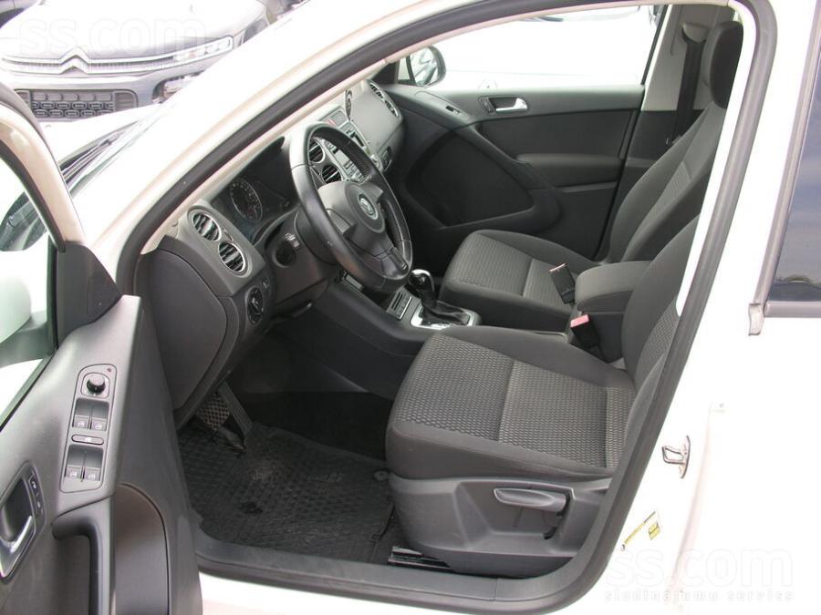 Balts Volkswagen Tiguan 2011 Rīga, ar dzinēja tilpumu 2.00 L un nobraukumu 134 tūkst. km par 5750 €, foto 11 vietnē AUTOMOTO.COM.LV