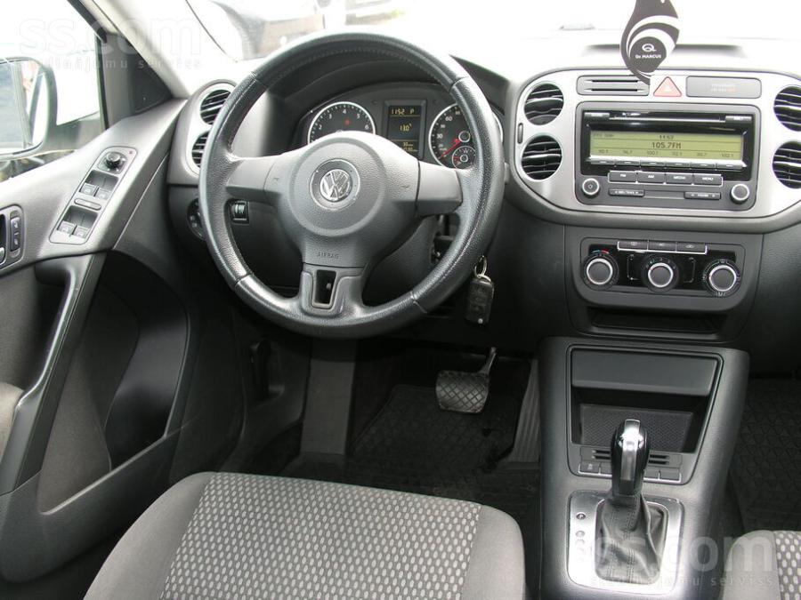 Balts Volkswagen Tiguan 2011 Rīga, ar dzinēja tilpumu 2.00 L un nobraukumu 134 tūkst. km par 5750 €, foto 14 vietnē AUTOMOTO.COM.LV