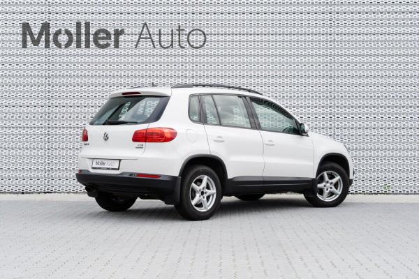 Balts Volkswagen Tiguan 2011 Mārupe, ar dzinēja tilpumu 2.00 L un nobraukumu 149 tūkst. km par 9050 €, foto 4 vietnē AUTOMOTO.COM.LV
