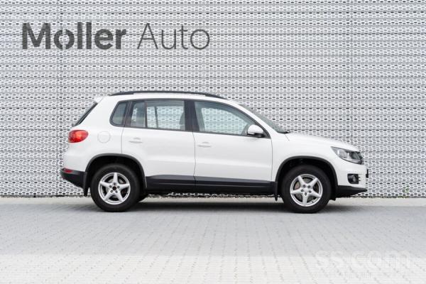 White Volkswagen Tiguan 2011 in Riga, with an engine capacity of 2.00 L and mileage of 149 thousand km for 9050 €, photo 5 on AUTOMOTO.COM.LV