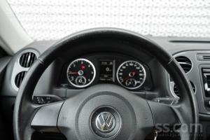 White Volkswagen Tiguan 2011 in Riga, with an engine capacity of 2.00 L and mileage of 149 thousand km for 9050 €, photo 10 on AUTOMOTO.COM.LV