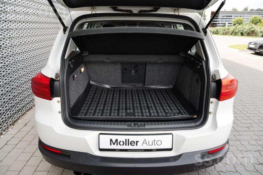 White Volkswagen Tiguan 2011 in Riga, with an engine capacity of 2.00 L and mileage of 149 thousand km for 9050 €, photo 16 on AUTOMOTO.COM.LV