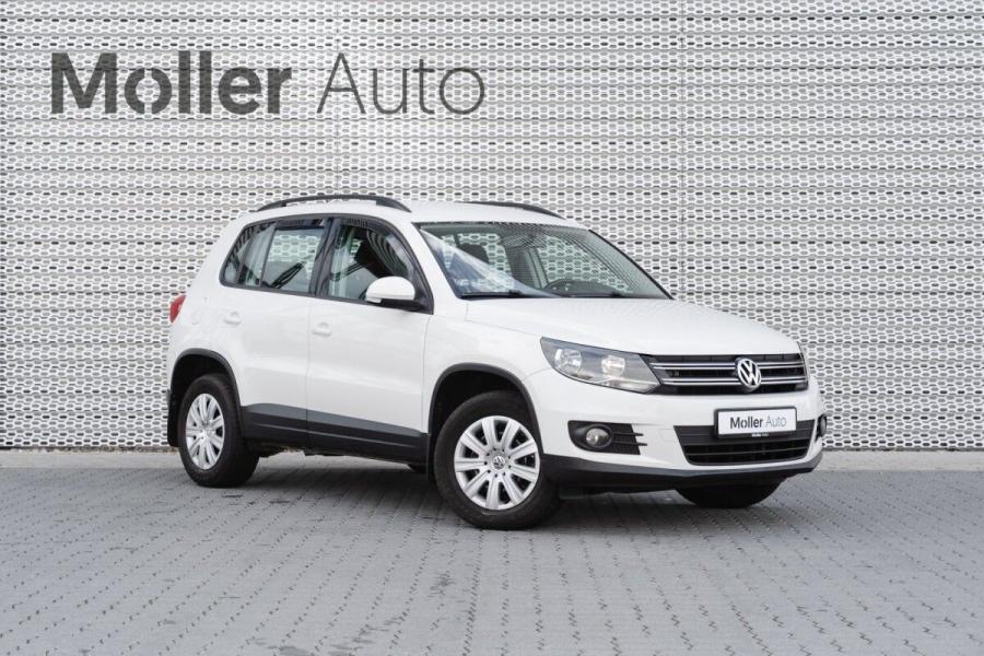 White Volkswagen Tiguan 2011 in Marupe, with an engine capacity of 2.00 L and mileage of 157 thousand km for 5900 €, photo 3 on AUTOMOTO.COM.LV