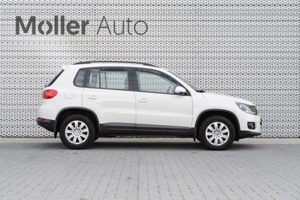 Balts Volkswagen Tiguan 2011 Mārupe, ar dzinēja tilpumu 2.00 L un nobraukumu 157 tūkst. km par 5900 €, foto 5 vietnē AUTOMOTO.COM.LV