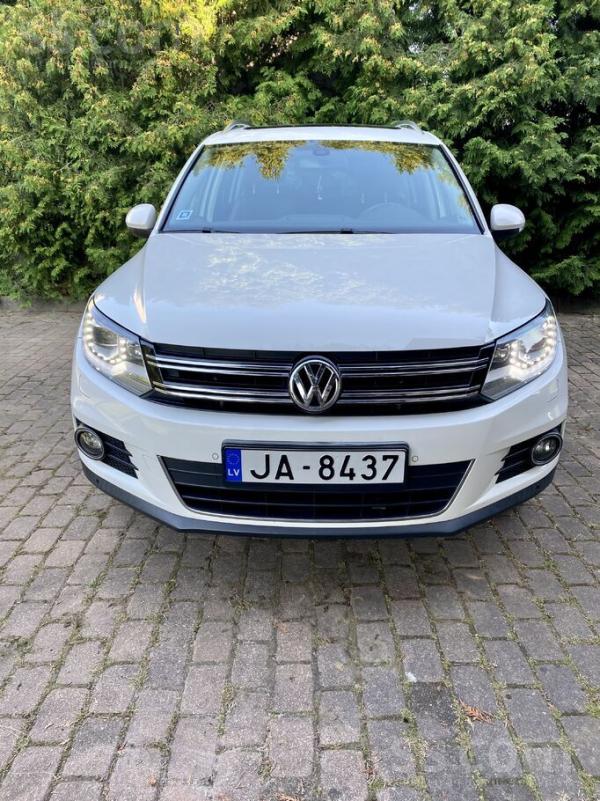 White Volkswagen Tiguan 2012 in Riga, with an engine capacity of 2.00 L and mileage of 121 thousand km for 9500 €, photo 2 on AUTOMOTO.COM.LV