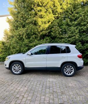 Balts Volkswagen Tiguan 2012 Rīga, ar dzinēja tilpumu 2.00 L un nobraukumu 121 tūkst. km par 9500 €, foto 4 vietnē AUTOMOTO.COM.LV