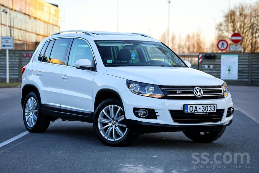 White Volkswagen Tiguan 2012 in Jelgava, with an engine capacity of 1.40 L and mileage of 0 thousand km for 5000 €, photo 3 on AUTOMOTO.COM.LV