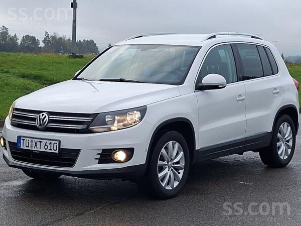 White Volkswagen Tiguan 2012 in Cesis, with an engine capacity of 2.00 L and mileage of 250 thousand km for 8950 €, photo 11 on AUTOMOTO.COM.LV