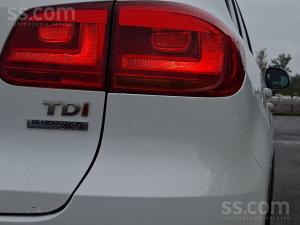 White Volkswagen Tiguan 2012 in Cesis, with an engine capacity of 2.00 L and mileage of 250 thousand km for 8950 €, photo 31 on AUTOMOTO.COM.LV