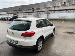 White Volkswagen Tiguan 2012 in Rezekne, with an engine capacity of 2.00 L and mileage of 257 thousand km for 8700 €, photo 6 on AUTOMOTO.COM.LV