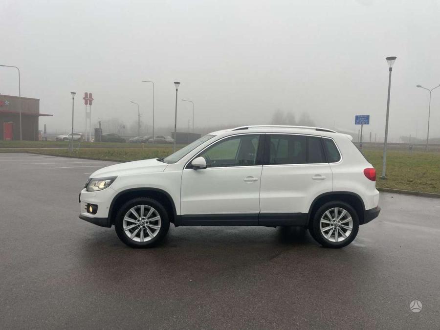 Balts Volkswagen Tiguan 2012 Viļņa, ar dzinēja tilpumu 1.97 L un nobraukumu 209 tūkst. km par 10950 €, foto 2 vietnē AUTOMOTO.COM.LV