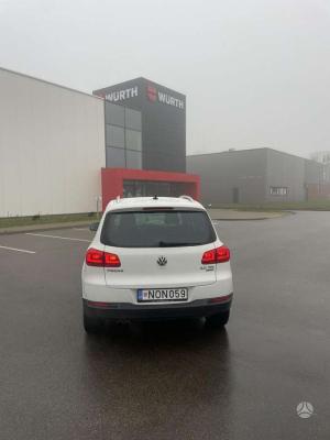Balts Volkswagen Tiguan 2012 Viļņa, ar dzinēja tilpumu 1.97 L un nobraukumu 209 tūkst. km par 10950 €, foto 4 vietnē AUTOMOTO.COM.LV