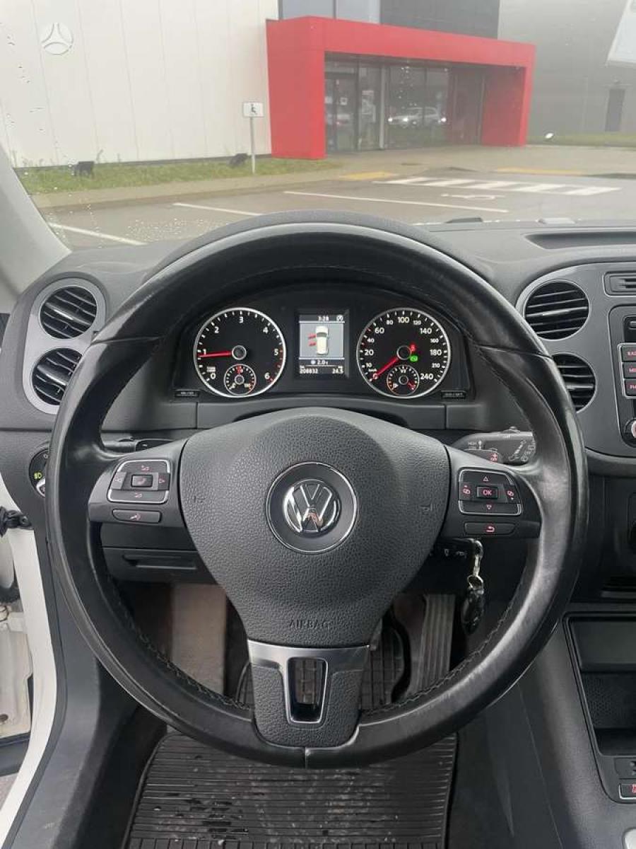 Balts Volkswagen Tiguan 2012 Viļņa, ar dzinēja tilpumu 1.97 L un nobraukumu 209 tūkst. km par 10950 €, foto 14 vietnē AUTOMOTO.COM.LV
