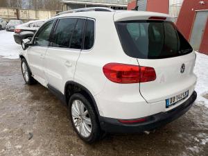 Balts Volkswagen Tiguan 2012 Tauragė, ar dzinēja tilpumu 1.97 L un nobraukumu 170 tūkst. km par 2800 €, foto 4 vietnē AUTOMOTO.COM.LV