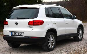 White Volkswagen Tiguan 2012 in Kretinga, with an engine capacity of 1.97 L and mileage of 216 thousand km for 8499 €, photo 12 on AUTOMOTO.COM.LV