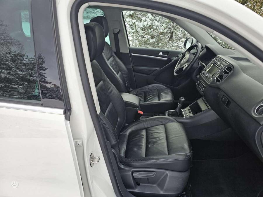 Balts Volkswagen Tiguan 2012 Ukmergė, ar dzinēja tilpumu 1.97 L un nobraukumu 369 tūkst. km par 6300 €, foto 15 vietnē AUTOMOTO.COM.LV
