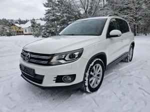 White Volkswagen Tiguan 2012 in Ukmerge, with an engine capacity of 1.97 L and mileage of 369 thousand km for 6200 €, photo 3 on AUTOMOTO.COM.LV