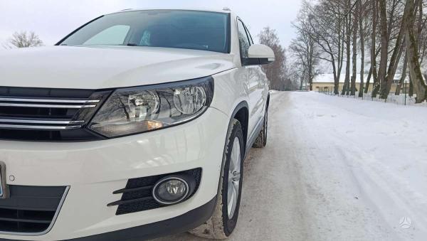 Balts Volkswagen Tiguan 2012 Tauragė, ar dzinēja tilpumu 2.00 L un nobraukumu 267 tūkst. km par 7800 €, foto 4 vietnē AUTOMOTO.COM.LV