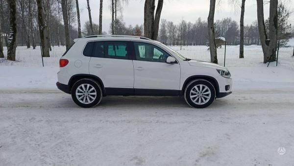 Balts Volkswagen Tiguan 2012 Tauragė, ar dzinēja tilpumu 2.00 L un nobraukumu 267 tūkst. km par 7800 €, foto 6 vietnē AUTOMOTO.COM.LV