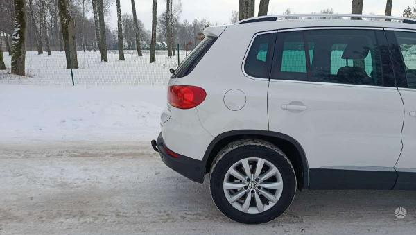 Balts Volkswagen Tiguan 2012 Tauragė, ar dzinēja tilpumu 2.00 L un nobraukumu 267 tūkst. km par 7800 €, foto 8 vietnē AUTOMOTO.COM.LV