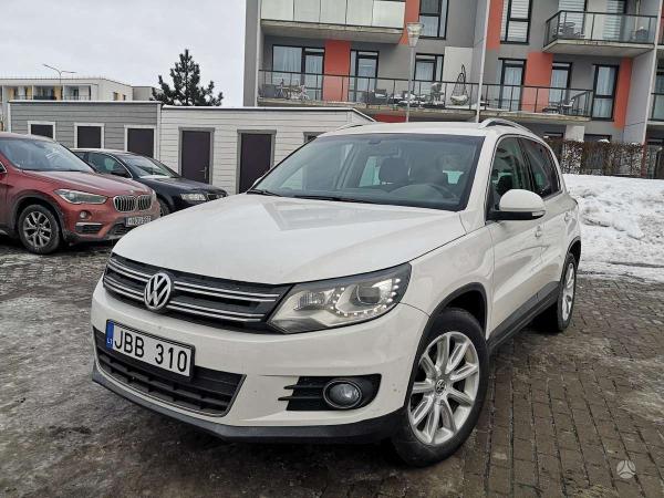Balts Volkswagen Tiguan 2012 Klaipėda, ar dzinēja tilpumu 2.00 L un nobraukumu 300 tūkst. km par 4999 €, foto 1 vietnē AUTOMOTO.COM.LV