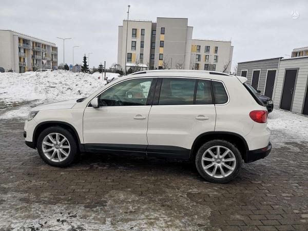 Balts Volkswagen Tiguan 2012 Klaipėda, ar dzinēja tilpumu 2.00 L un nobraukumu 300 tūkst. km par 4999 €, foto 3 vietnē AUTOMOTO.COM.LV