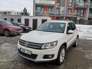 White Volkswagen Tiguan 2012 in Klaipeda, with an engine capacity of 2.00 L and mileage of 300 thousand km for 4999 €, photo 7 on AUTOMOTO.COM.LV