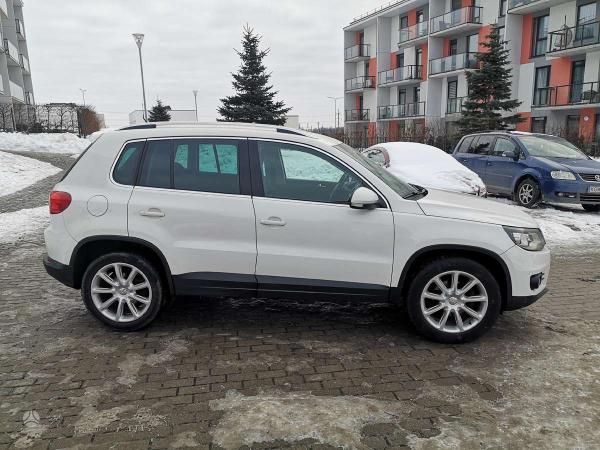 Balts Volkswagen Tiguan 2012 Klaipėda, ar dzinēja tilpumu 2.00 L un nobraukumu 300 tūkst. km par 4999 €, foto 8 vietnē AUTOMOTO.COM.LV