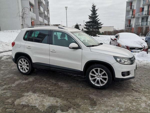 Balts Volkswagen Tiguan 2012 Klaipėda, ar dzinēja tilpumu 2.00 L un nobraukumu 300 tūkst. km par 4999 €, foto 9 vietnē AUTOMOTO.COM.LV