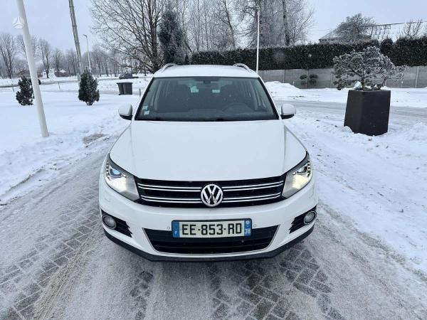White Volkswagen Tiguan 2012 in Taurage, with an engine capacity of 1.97 L and mileage of 264 thousand km for 8200 €, photo 2 on AUTOMOTO.COM.LV