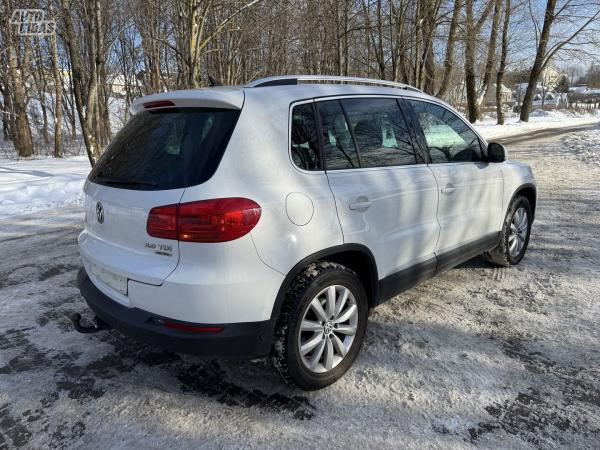 Balts Volkswagen Tiguan 2012 Tauragė, ar dzinēja tilpumu 2.00 L un nobraukumu 274 tūkst. km par 8700 €, foto 5 vietnē AUTOMOTO.COM.LV