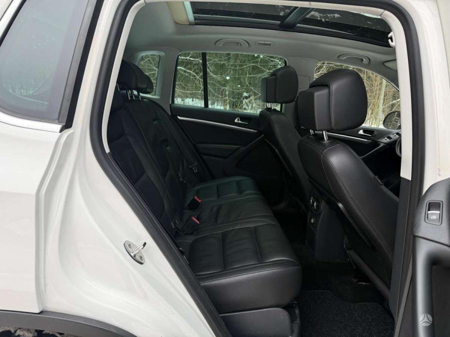 Balts Volkswagen Tiguan 2012 Tauragė, ar dzinēja tilpumu 1.97 L un nobraukumu 226 tūkst. km par 7400 €, foto 19 vietnē AUTOMOTO.COM.LV