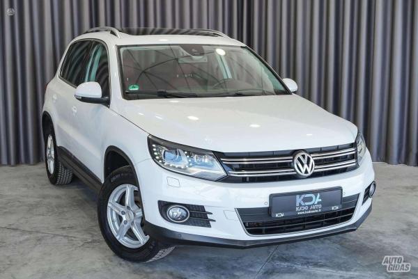 White Volkswagen Tiguan 2012 in Marijampole, with an engine capacity of 2.00 L and mileage of 256 thousand km for 9950 €, photo 2 on AUTOMOTO.COM.LV