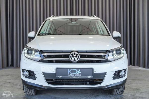 White Volkswagen Tiguan 2012 in Marijampole, with an engine capacity of 2.00 L and mileage of 256 thousand km for 9950 €, photo 3 on AUTOMOTO.COM.LV