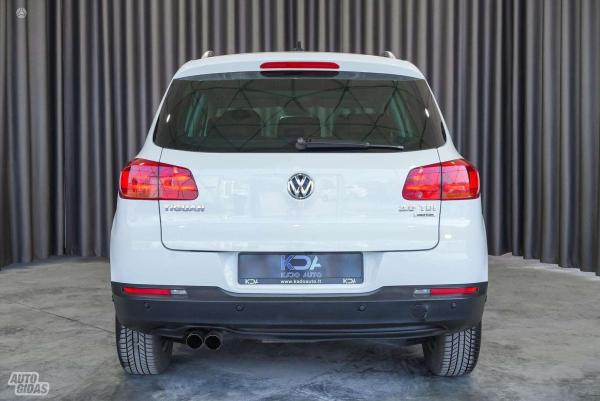 White Volkswagen Tiguan 2012 in Marijampole, with an engine capacity of 2.00 L and mileage of 256 thousand km for 9950 €, photo 10 on AUTOMOTO.COM.LV