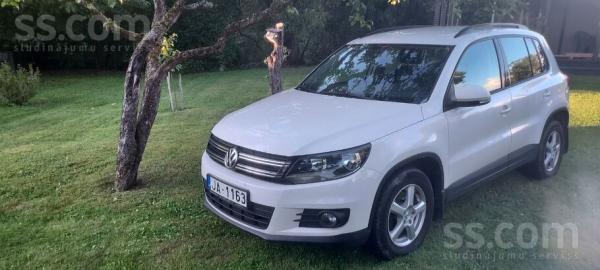 Balts Volkswagen Tiguan 2012 Rīga, ar dzinēja tilpumu 1.40 L un nobraukumu 340 tūkst. km par 5500 €, foto 1 vietnē AUTOMOTO.COM.LV