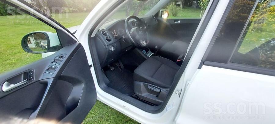 Balts Volkswagen Tiguan 2012 Rīga, ar dzinēja tilpumu 1.40 L un nobraukumu 340 tūkst. km par 5500 €, foto 5 vietnē AUTOMOTO.COM.LV