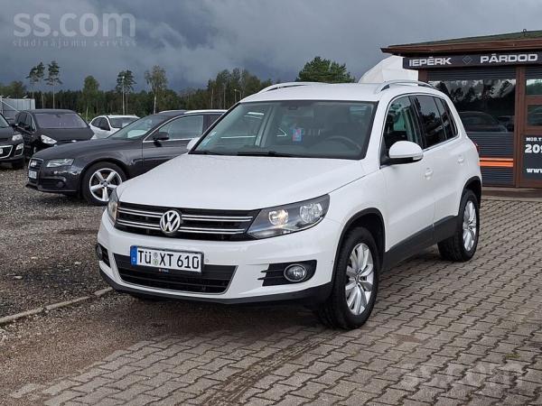White Volkswagen Tiguan 2012 in Cesis, with an engine capacity of 2.00 L and mileage of 255 thousand km for 8600 €, photo 1 on AUTOMOTO.COM.LV