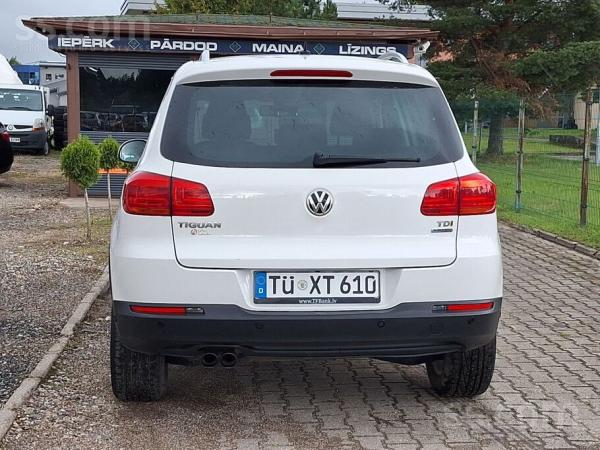 White Volkswagen Tiguan 2012 in Cesis, with an engine capacity of 2.00 L and mileage of 255 thousand km for 8600 €, photo 6 on AUTOMOTO.COM.LV