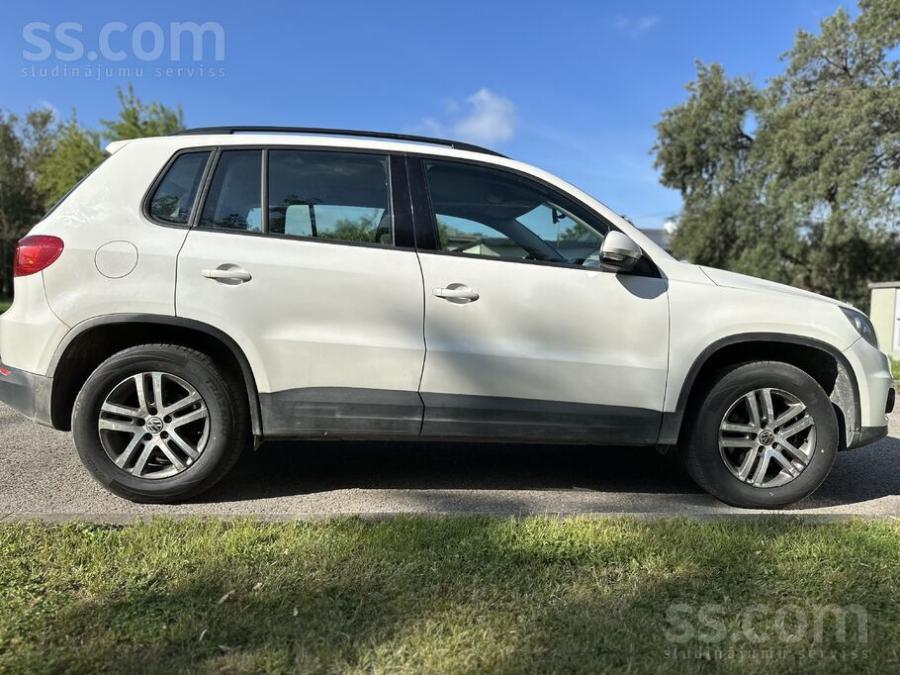 Balts Volkswagen Tiguan 2012 Rīga, ar dzinēja tilpumu 2.00 L un nobraukumu 350 tūkst. km par 5200 €, foto 1 vietnē AUTOMOTO.COM.LV