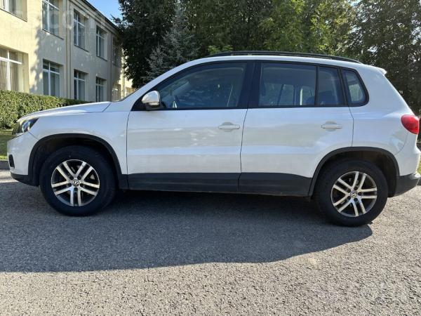 Balts Volkswagen Tiguan 2012 Rīga, ar dzinēja tilpumu 2.00 L un nobraukumu 350 tūkst. km par 5200 €, foto 8 vietnē AUTOMOTO.COM.LV