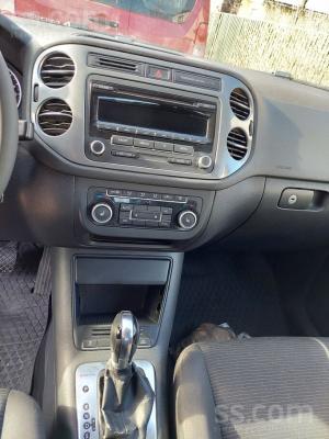 Balts Volkswagen Tiguan 2012 Rīga, ar dzinēja tilpumu 2.00 L un nobraukumu 350 tūkst. km par 5200 €, foto 15 vietnē AUTOMOTO.COM.LV