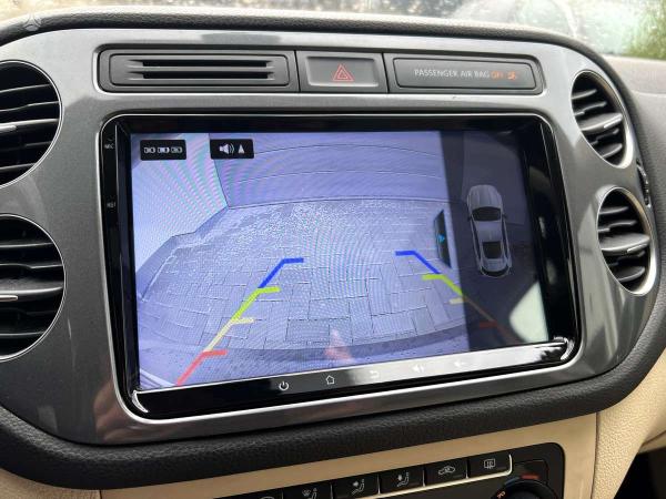 White Volkswagen Tiguan 2012 in Vilnius, with an engine capacity of 1.98 L and mileage of 182 thousand km for 8900 €, photo 8 on AUTOMOTO.COM.LV