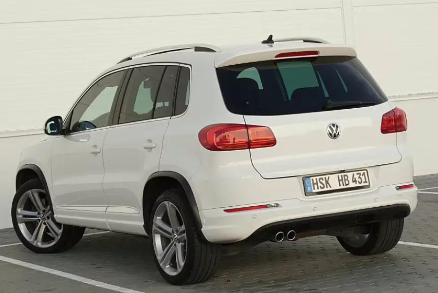 Balts Volkswagen Tiguan 2012 Rīga, ar dzinēja tilpumu 2.00 L un nobraukumu 207 tūkst. km par 9900 €, foto 7 vietnē AUTOMOTO.COM.LV