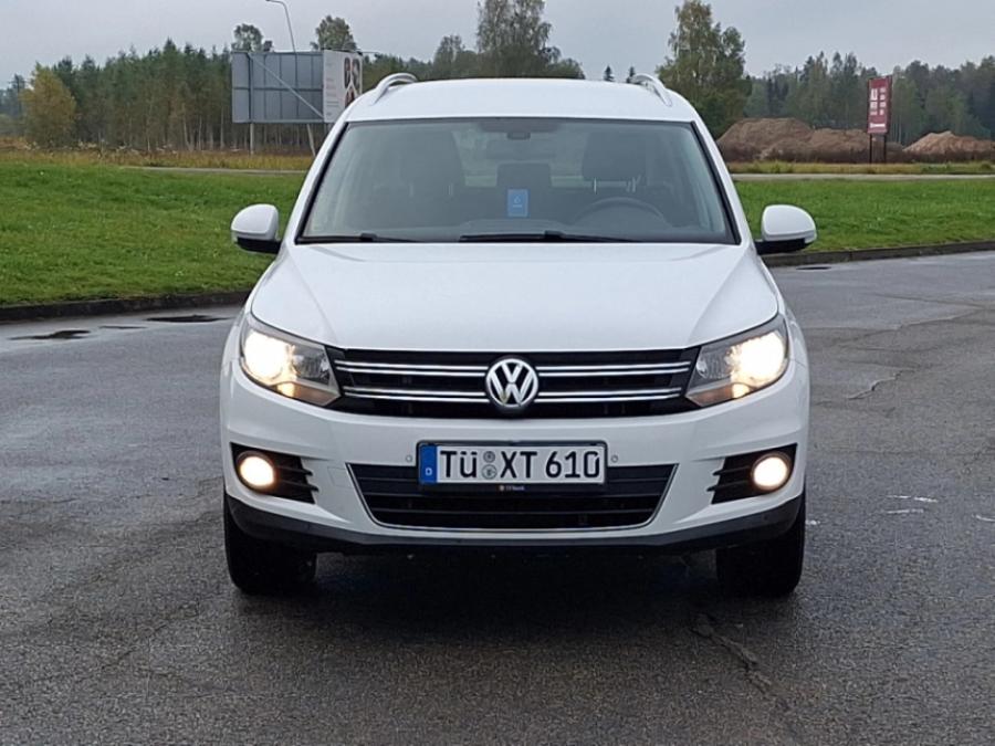 Balts Volkswagen Tiguan 2012 Rīga, ar dzinēja tilpumu 2.00 L un nobraukumu 255 tūkst. km par 8500 €, foto 9 vietnē AUTOMOTO.COM.LV