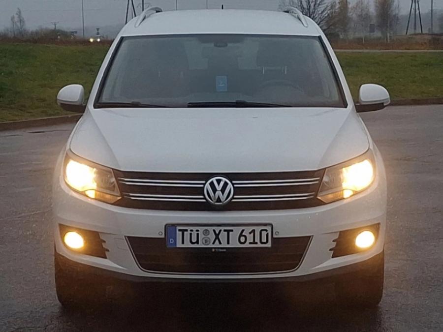 Balts Volkswagen Tiguan 2012 Rīga, ar dzinēja tilpumu 2.00 L un nobraukumu 255 tūkst. km par 8500 €, foto 32 vietnē AUTOMOTO.COM.LV