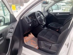 Balts Volkswagen Tiguan 2012 Rīga, ar dzinēja tilpumu 2.00 L un nobraukumu 255 tūkst. km par 8500 €, foto 42 vietnē AUTOMOTO.COM.LV